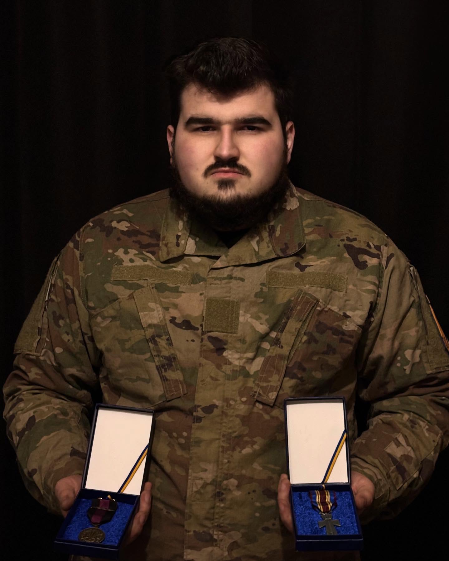 Воїн з Франківщини Валентин Гаврилишин отримав одразу дві нагороди міністра оборони Читайте на